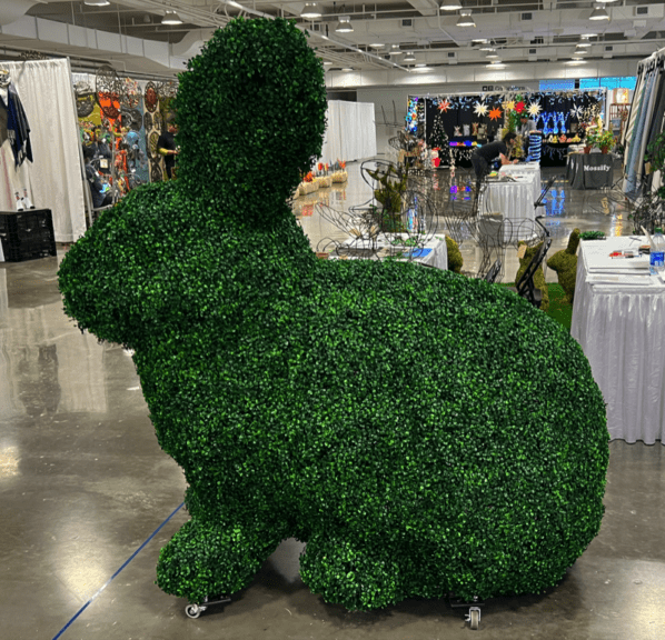 6 foot Rabbit wrapped in outdoor boxwood foliage - TOPIARYTREE.NET