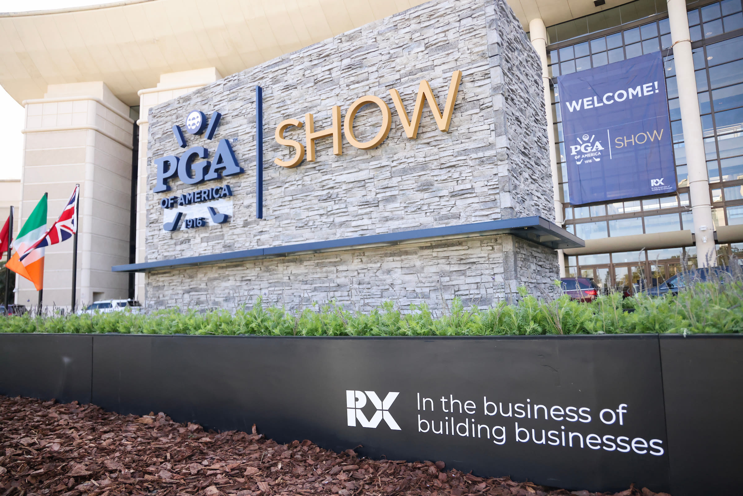 🌿 Luxury Topiary Exhibition Setup for Trade Shows, PGA Events & More ...